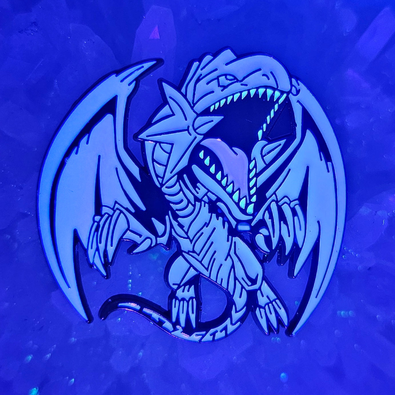 Raging Blue Eyes Yugioh White Dragon Card Game Beast Enamel Pins Hat P ...