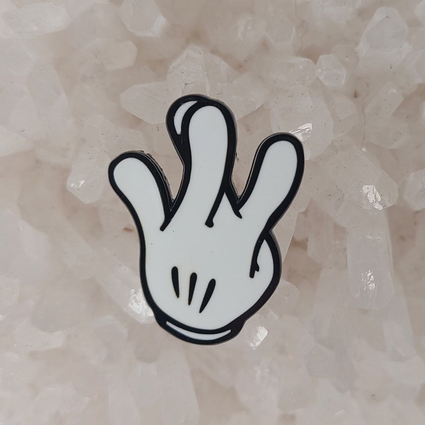 West Side Mickey Hand Sign Mouse 90s Cartoon Enamel Pins Hat Pins Lape ...